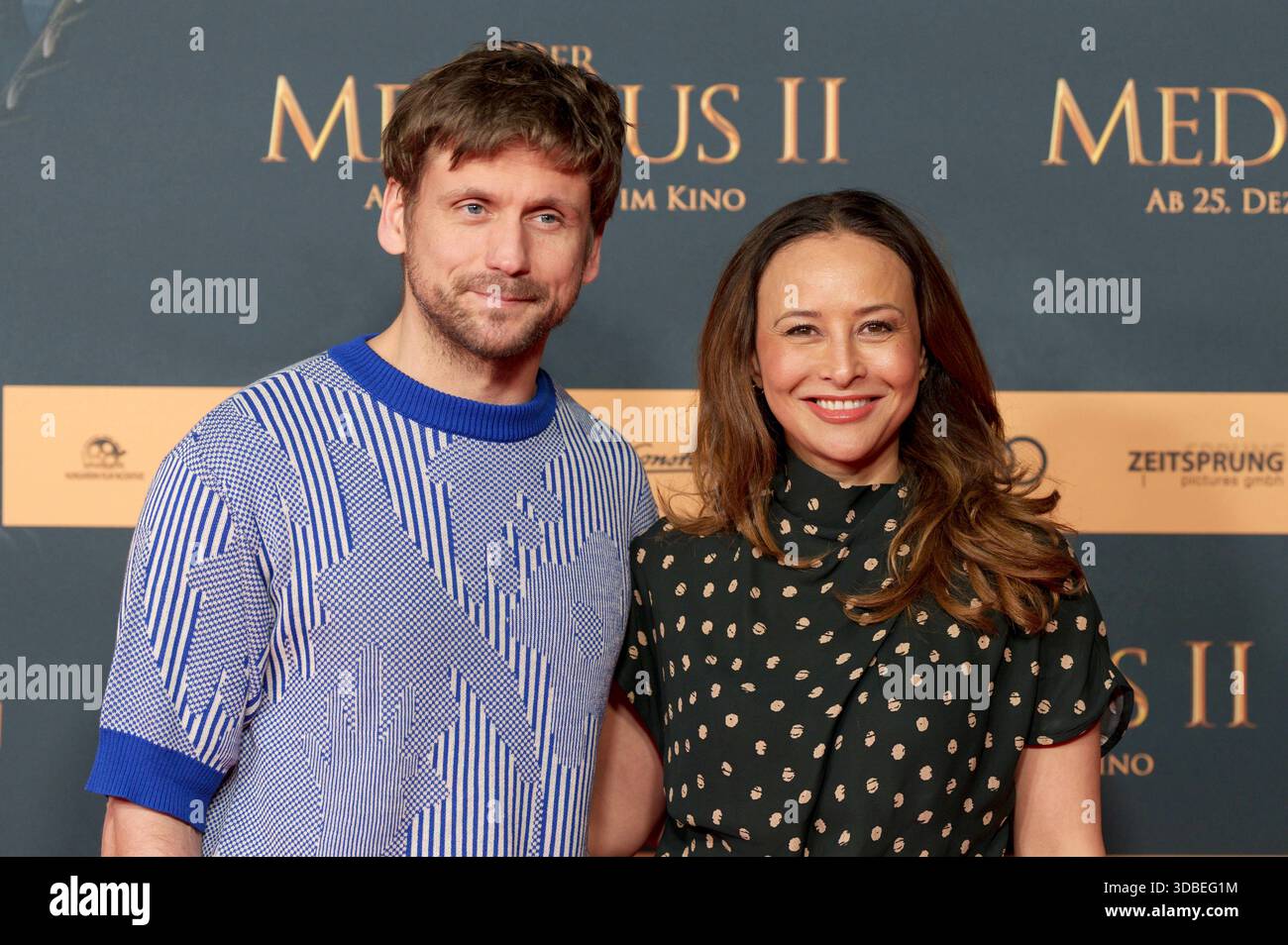 Steve Windolf und Sinta Weisz bei der Weltpremiere von 'Der Medicus II ...