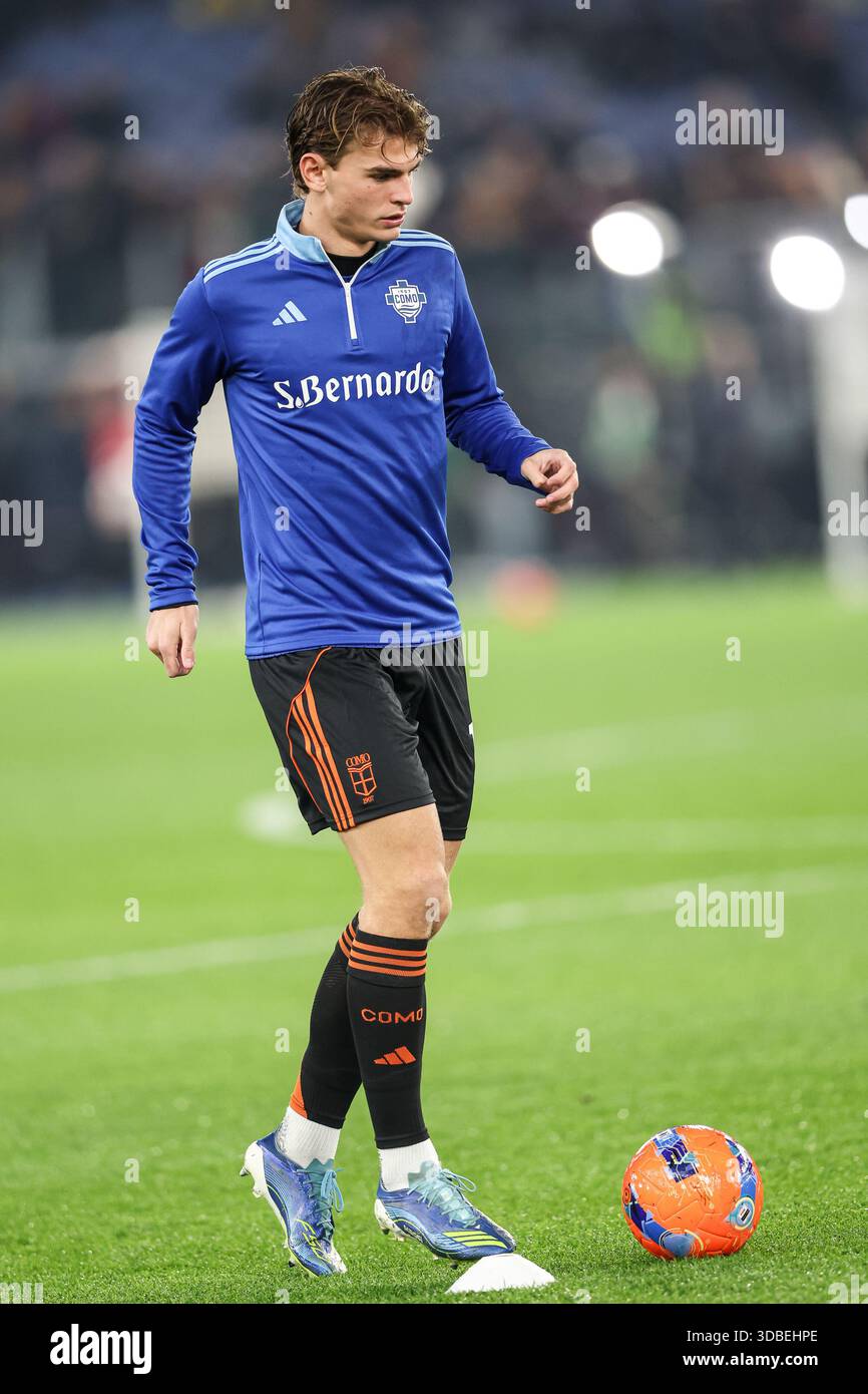 Nico Paz of Como seen during warum-up before the SERIE A 2025/2026 ...