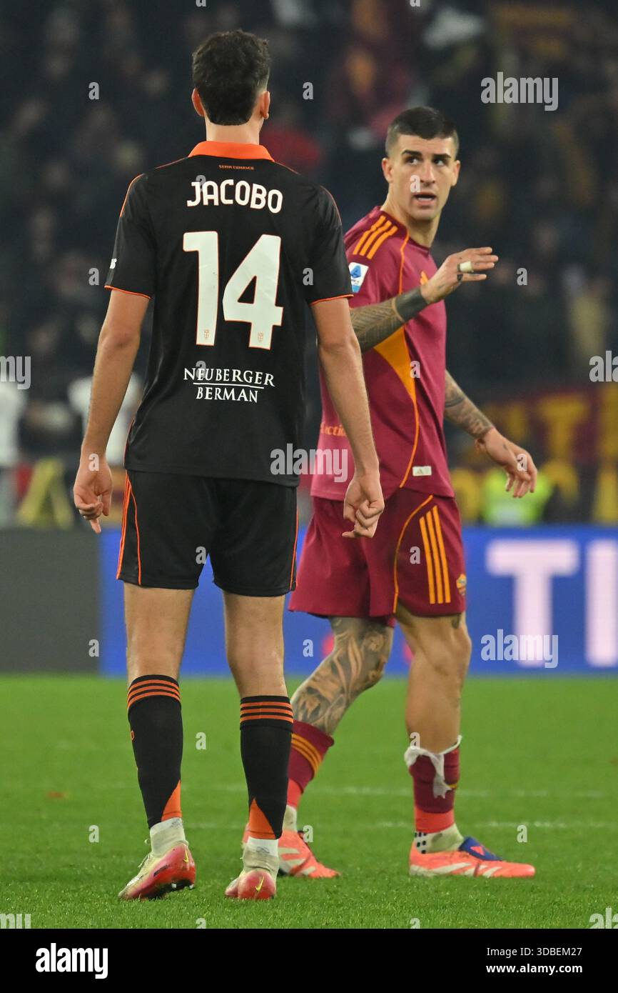 Jacobo Ramon of Como,Gianluca Mancini of AS Roma during the serie A ...