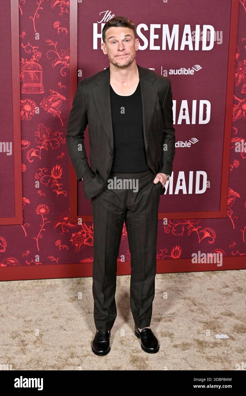 Grant Harvey bei der Premiere des Kinofilms The Housemaid - Wenn sie ...