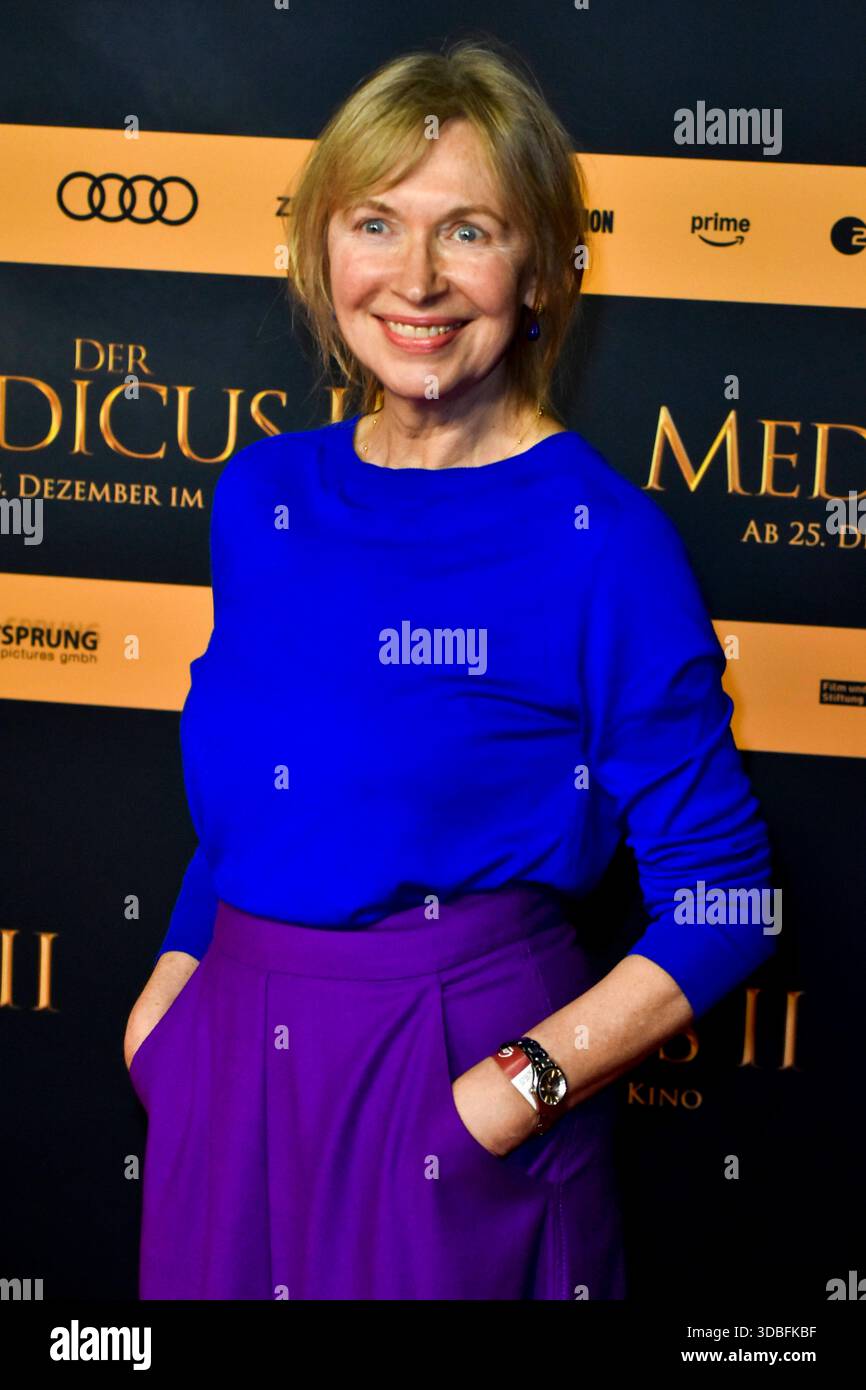 ABB15.12Koeln: Therese Hämer Haemer deutsche Schauspielerin auf dem ...
