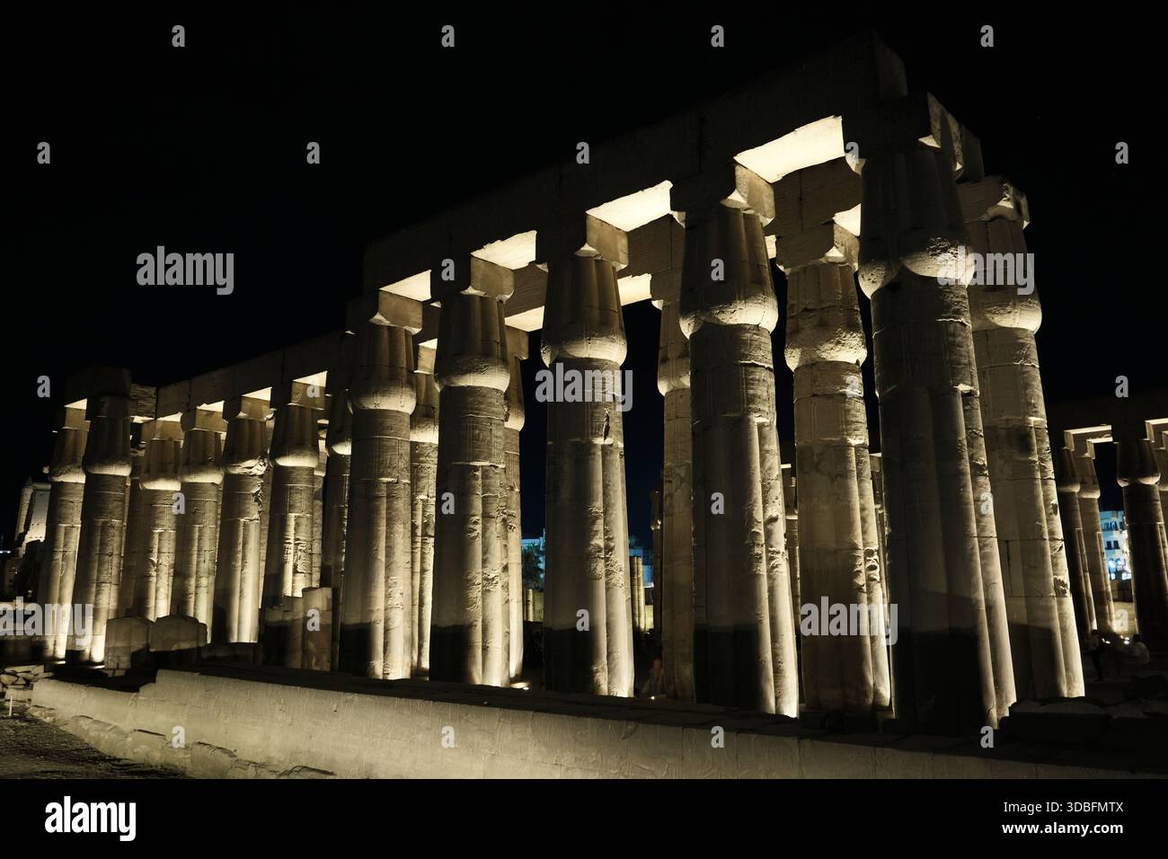 Illuminated temple at night hi-res stock photography and images - Alamy