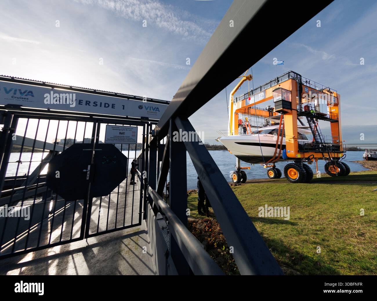 Boot düsseldorf 2026 hi-res stock photography and images - Alamy