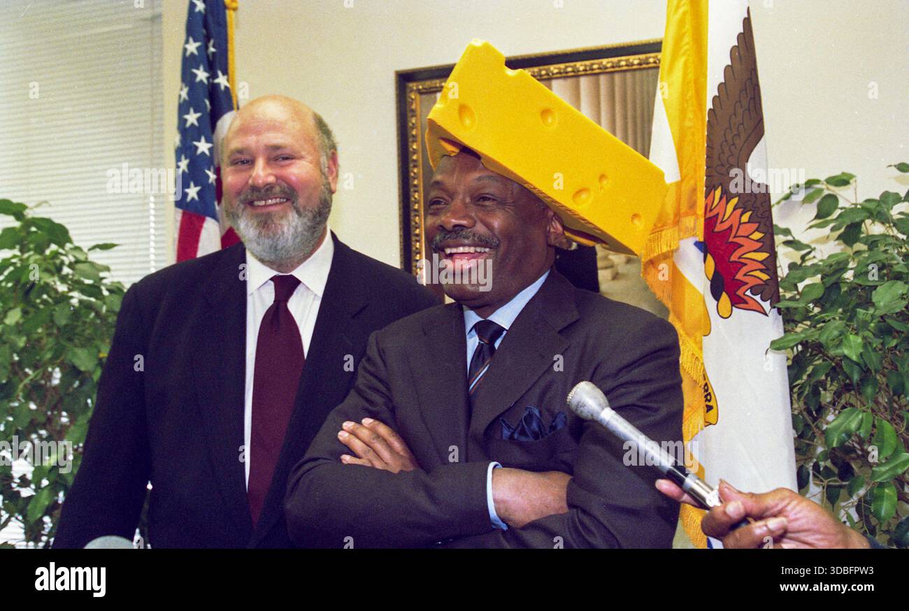 Hollywood director Rob Reiner, left, joins Mayor Willie Brown and ...