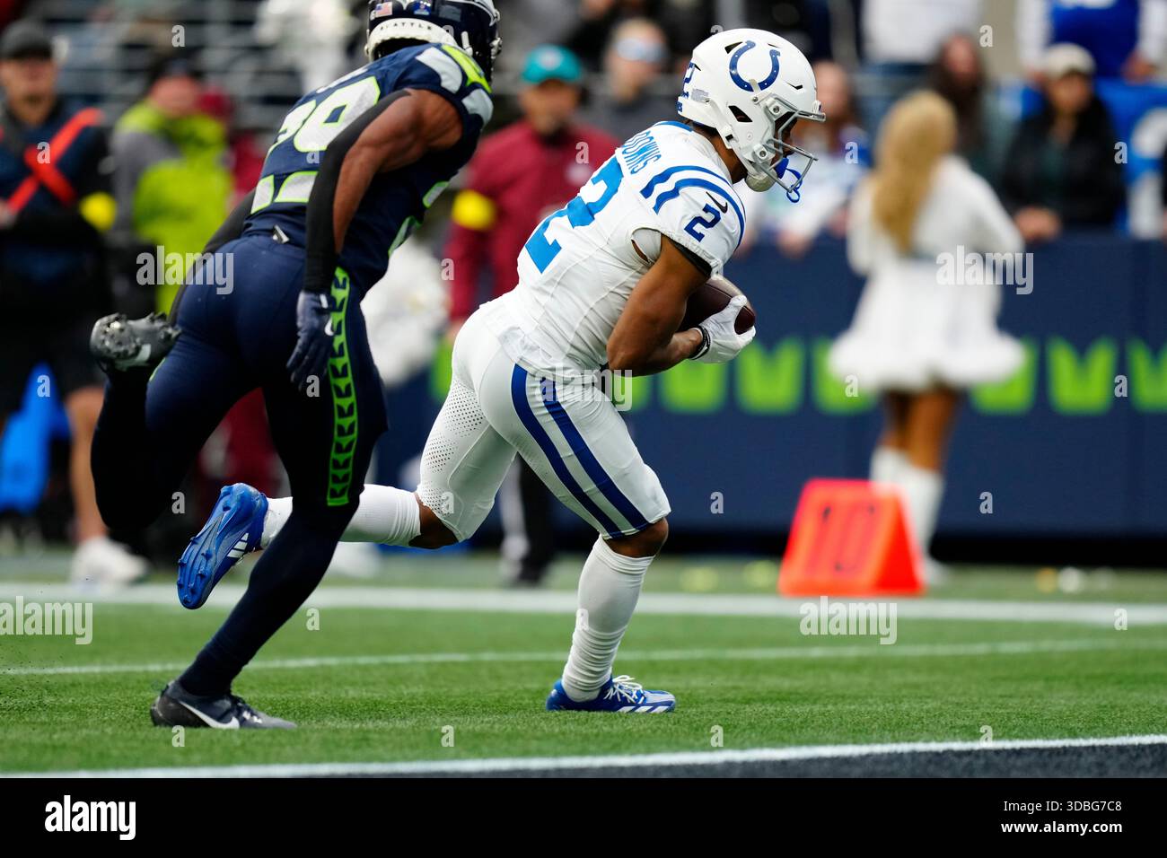 Indianapolis Colts wide receiver Josh Downs (2) scores a touchdown ...