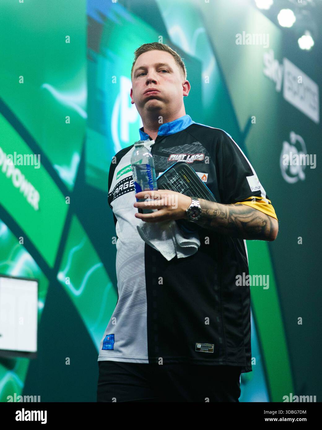 Chris Dobey looks relieved after winning during the match between Chris ...