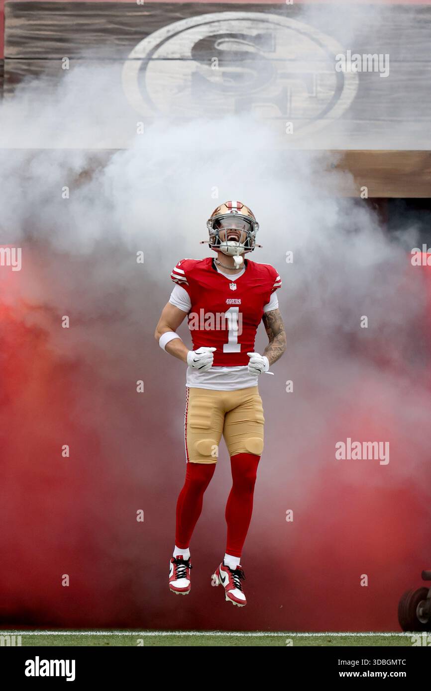 San Francisco 49ers wide receiver Ricky Pearsall (1) runs onto the ...