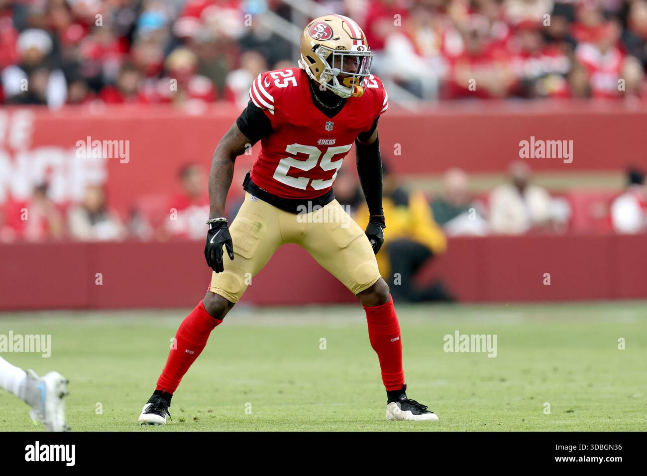 San Francisco 49ers safety Jason Pinnock (25) defends during an NFL ...