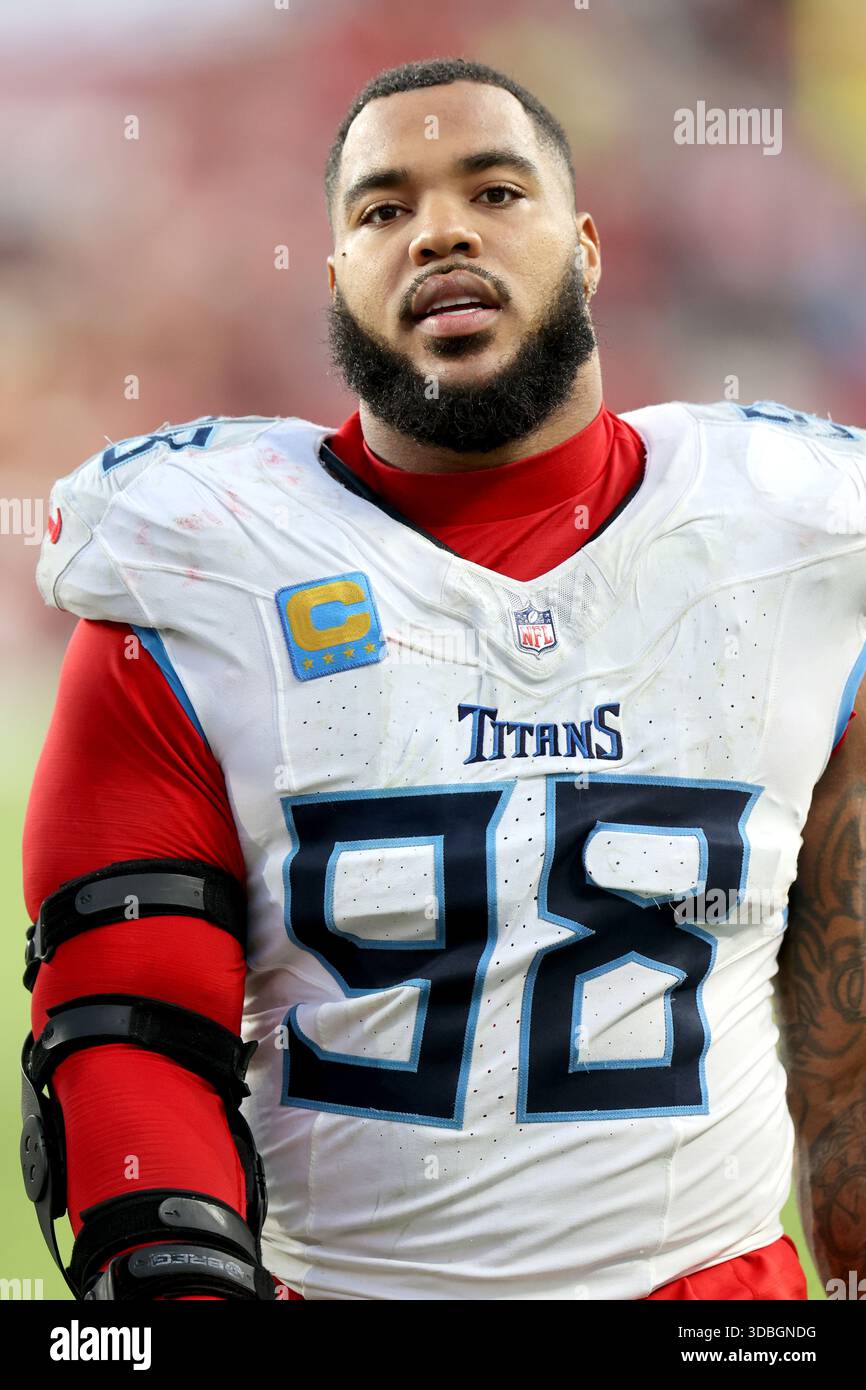 Tennessee Titans defensive tackle Jeffery Simmons (98) walks off the ...