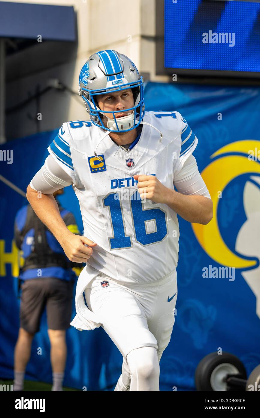 Detroit Lions quarterback Jared Goff (16) enters the field before ...