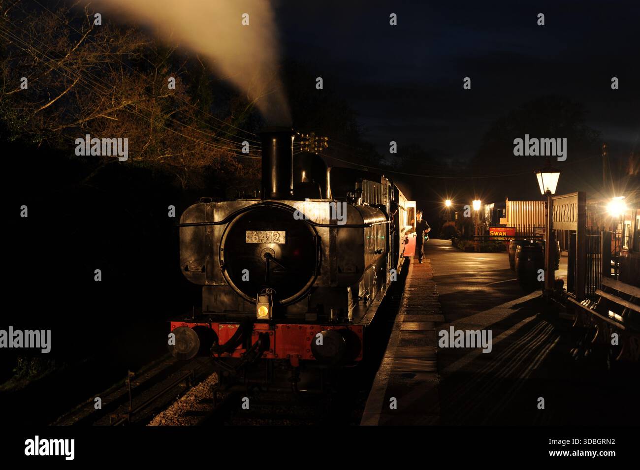 "6412" at Staverton Bridge Station Stock Photo - Alamy