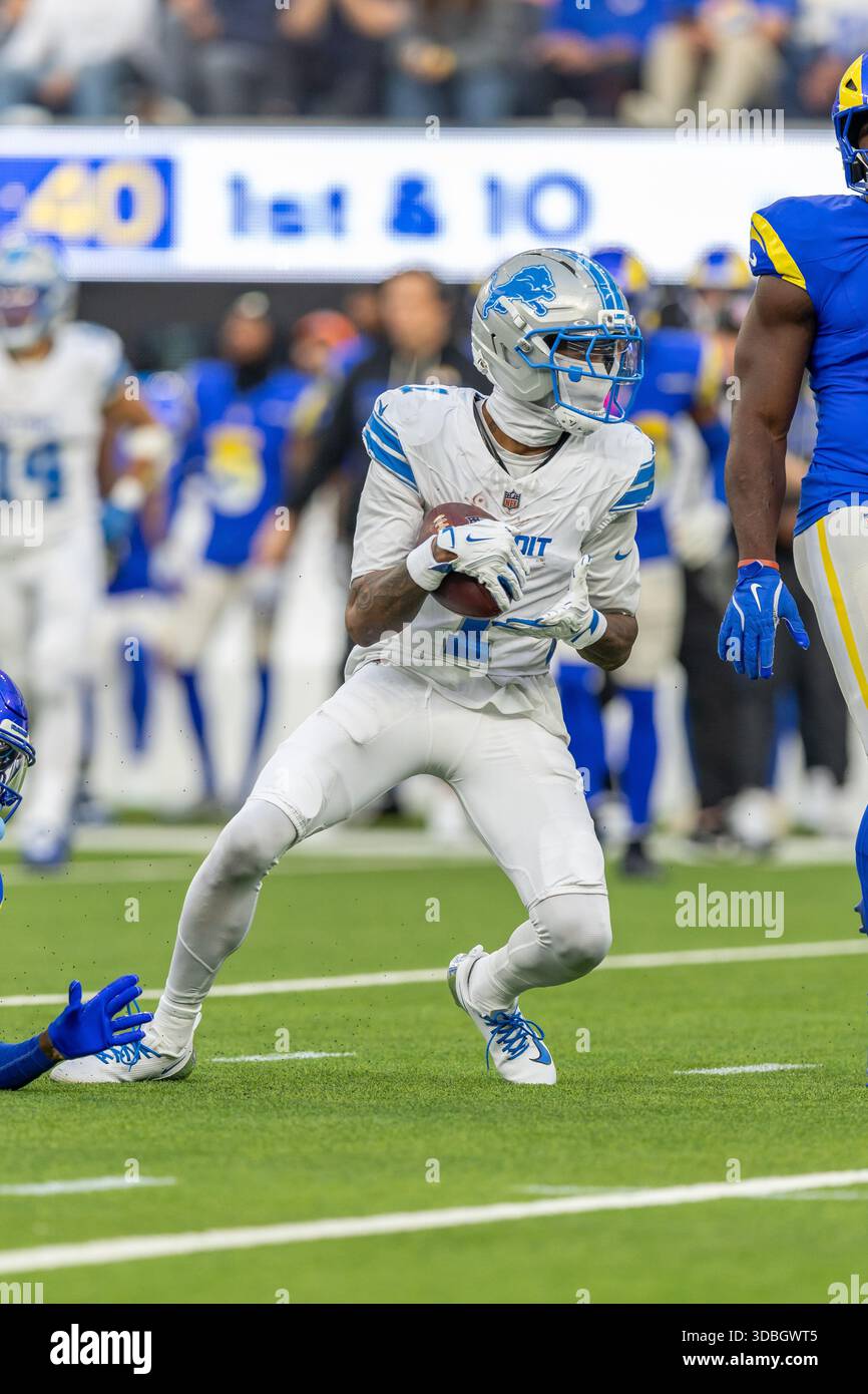 Detroit Lions wide receiver Jameson Williams (1) catches a pass and ...