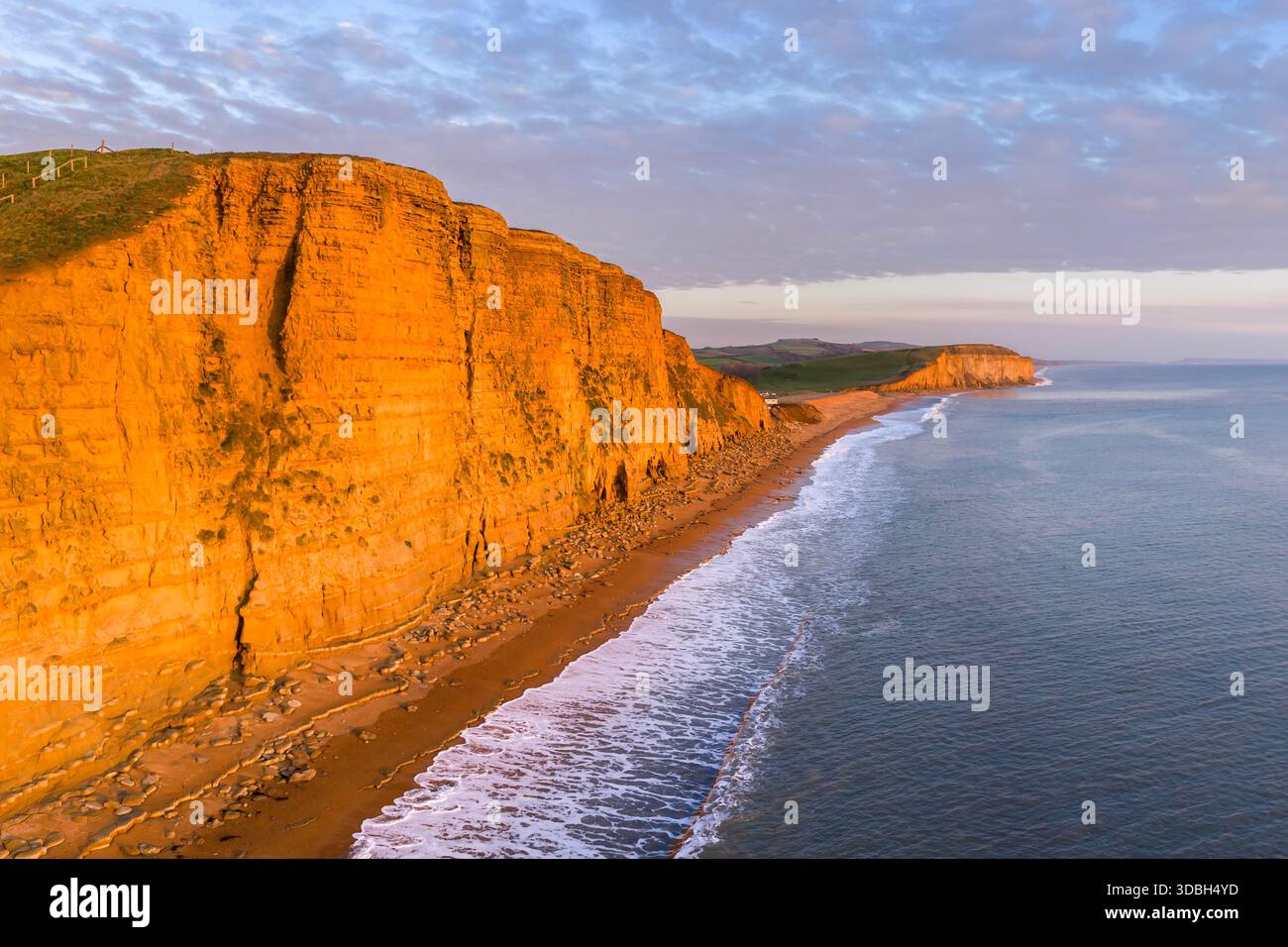 West Bay, Dorset, UK. 16th December 2025. UK Weather: The sandstone ...