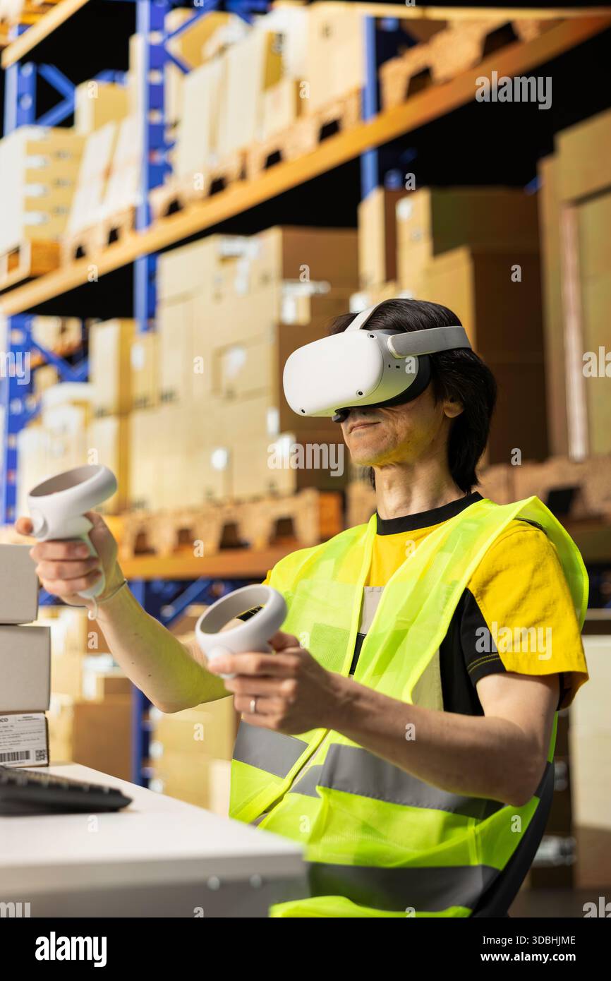 Male employee uses barcode hi-res stock photography and images - Alamy