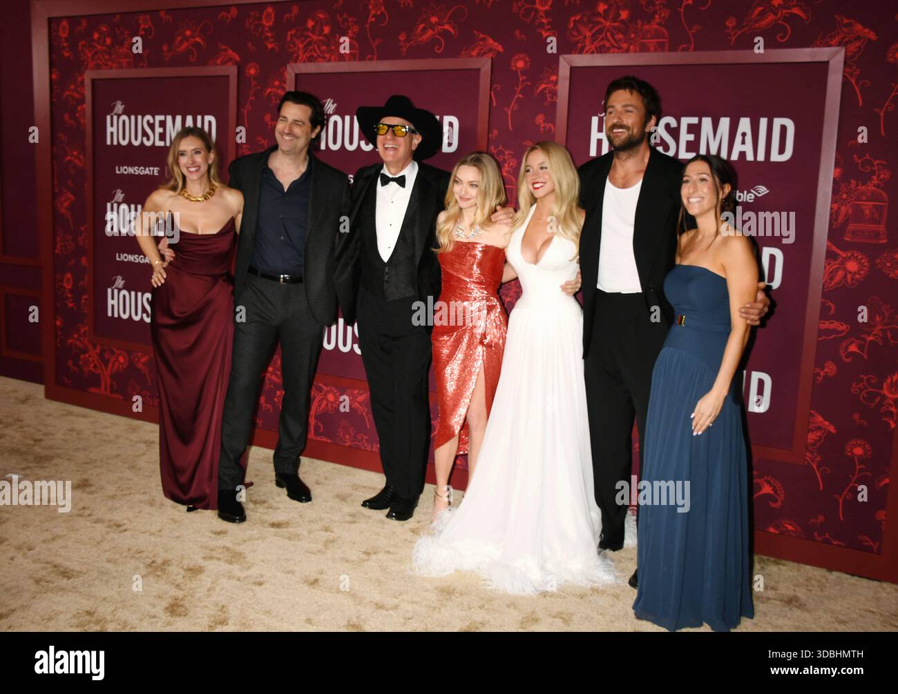 HOLLYWOOD, CALIFORNIA - DECEMBER 15: (L-R) Laura Fischer, Todd ...