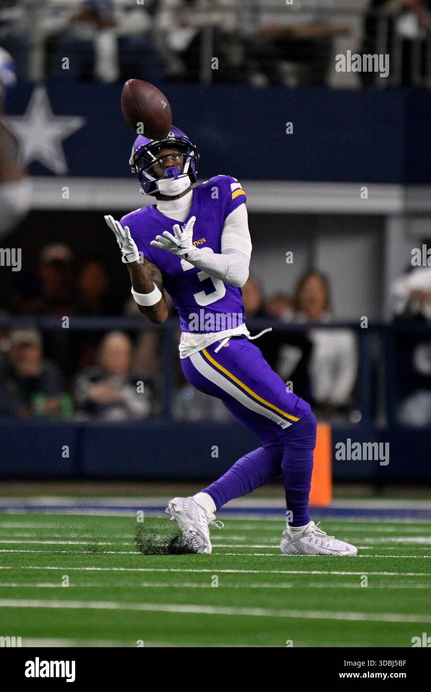 Minnesota Vikings wide receiver Jordan Addison (3) catches the ball for ...