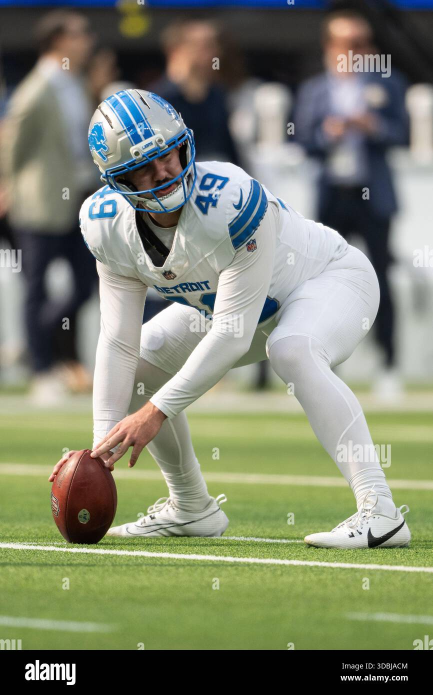 Detroit Lions long snapper Hogan Hatten (49) takes his stance before an ...