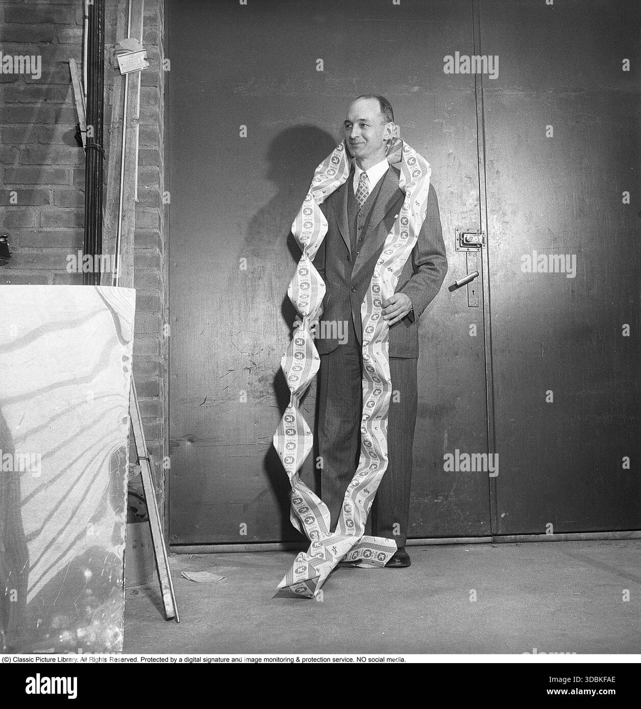 The first Tetra Pak carton – a tetrahedron patented by Ruben Rausing ...