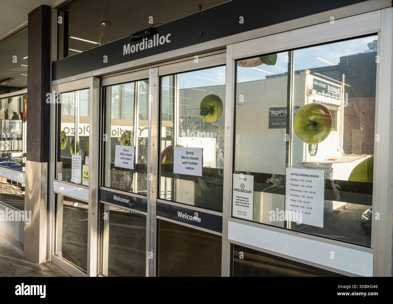 Mordialloc woolworths has shut its doors until further notice after ...