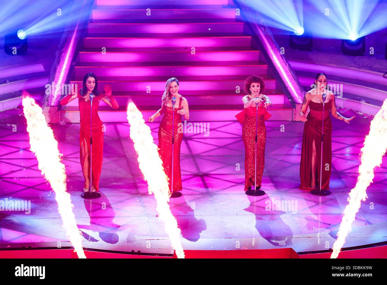 Nadja Benaissa, Sandy Mölling, Lucy Diakovska, Jessica Wahls No Angels ...
