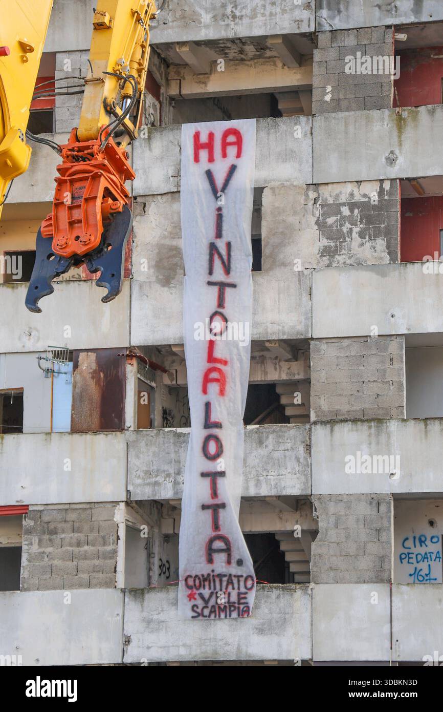 On December 17, 2025, in the northern part of the Scampia neighborhood ...