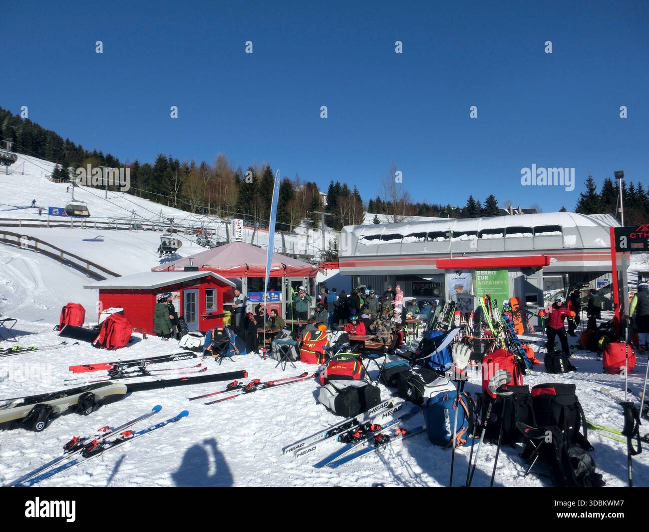 Ski resort lift station hi-res stock photography and images - Alamy
