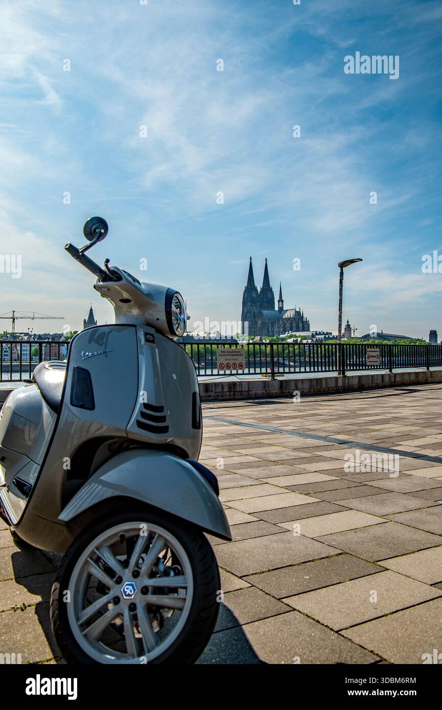 Exit to the cologne deutz rhine embankment zone hi-res stock ...