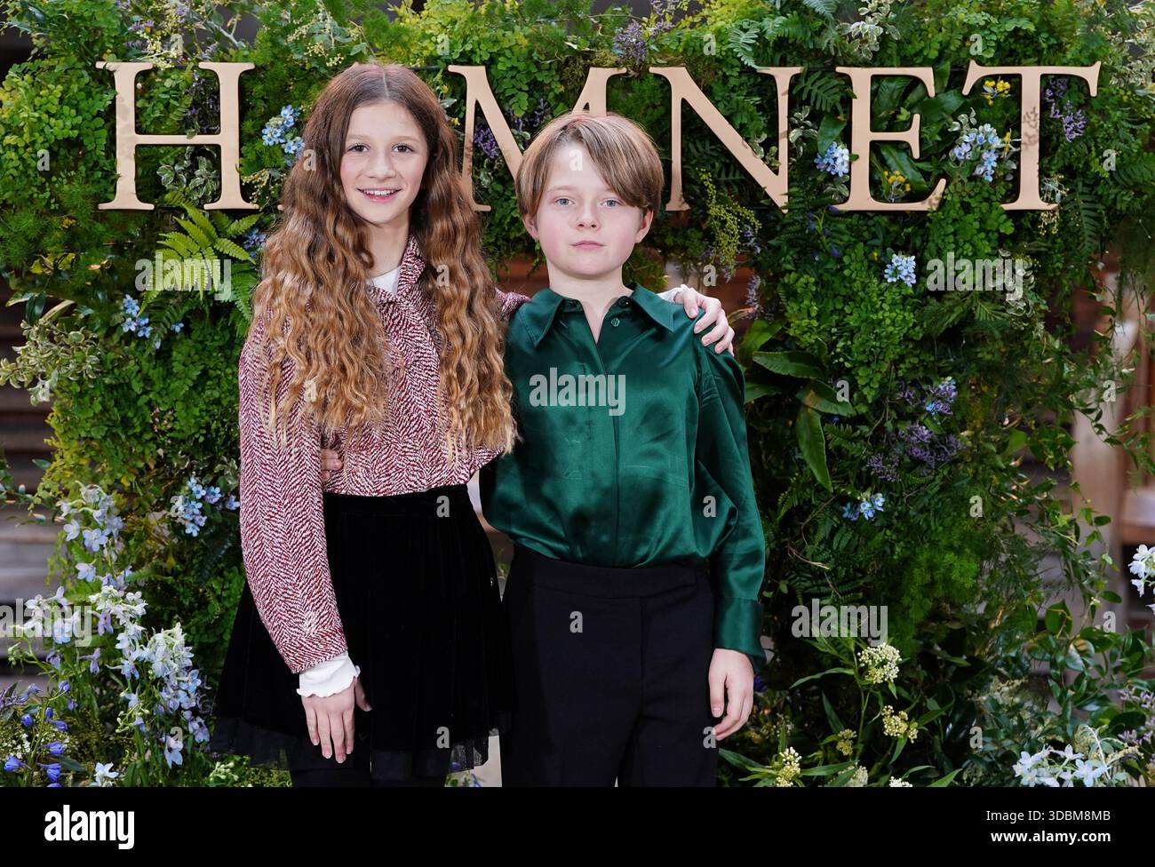 Olivia Lynes and Jacobi Jupe attending a photocall for Hamnet, at ...