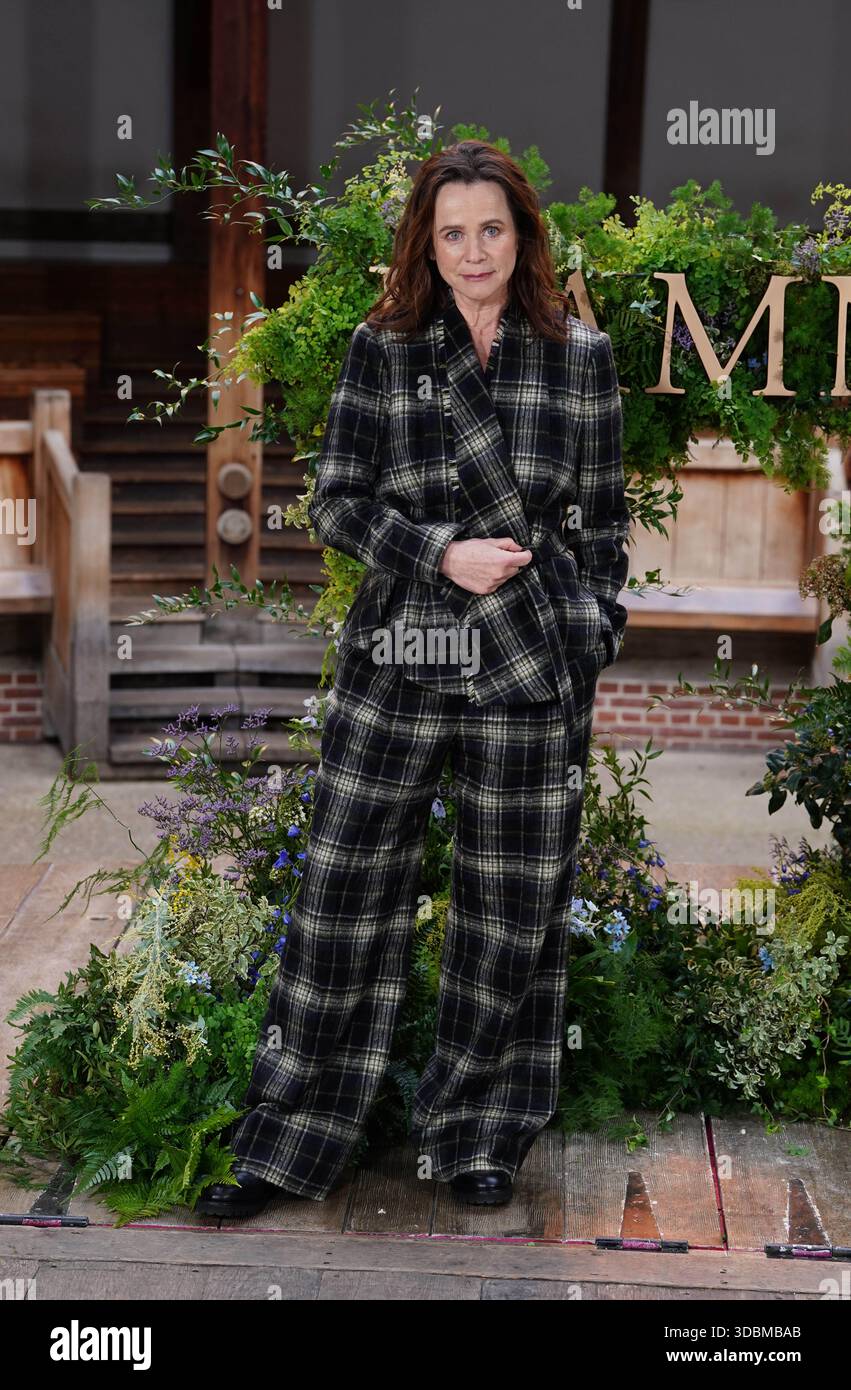 Emily Watson attending a photocall for Hamnet, at Shakespeare's Globe ...