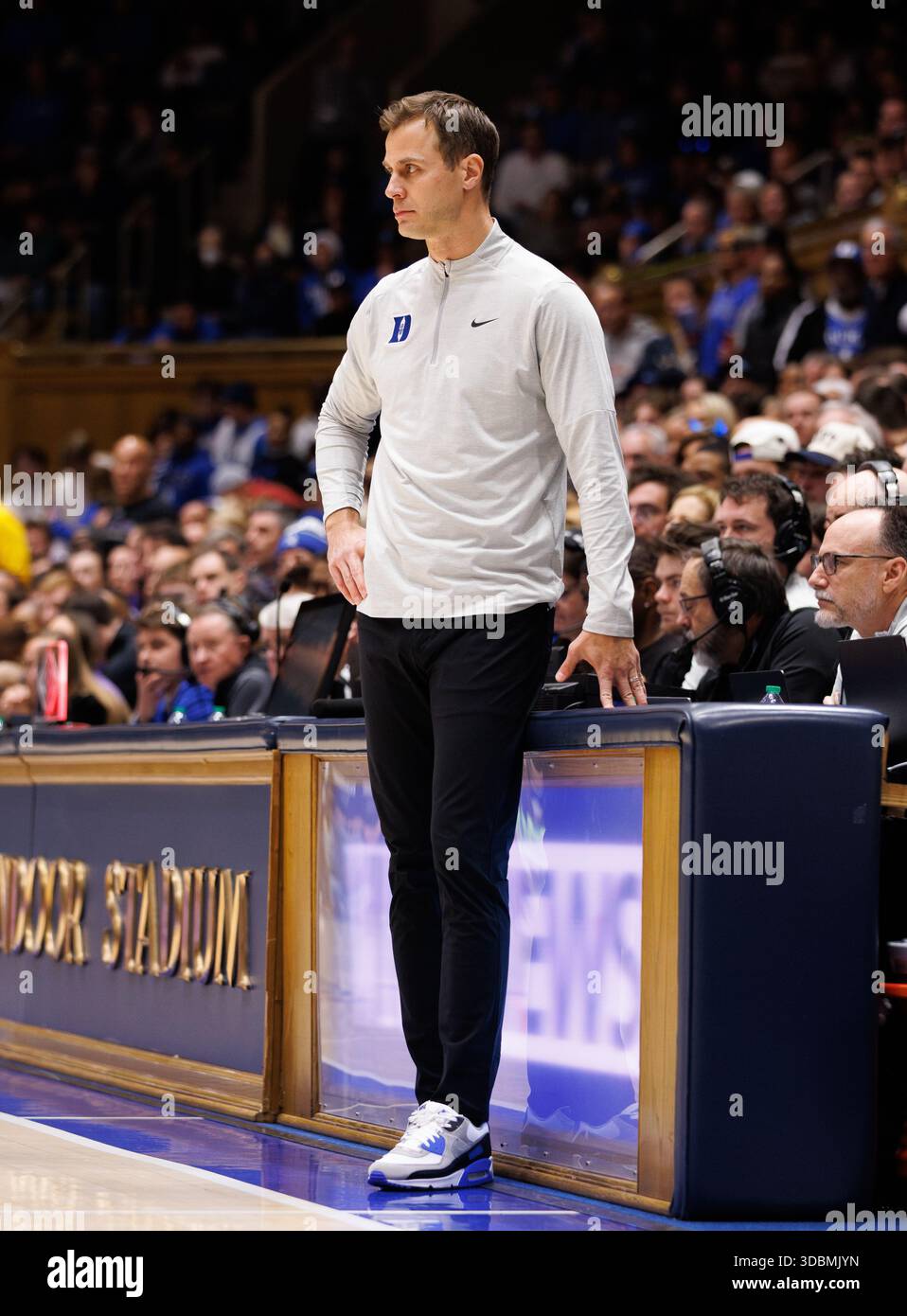Duke head coach Jon Scheyer looks towards the court during an NCAA ...