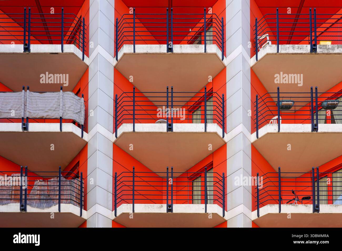 Geometric living in geneva hi-res stock photography and images - Alamy
