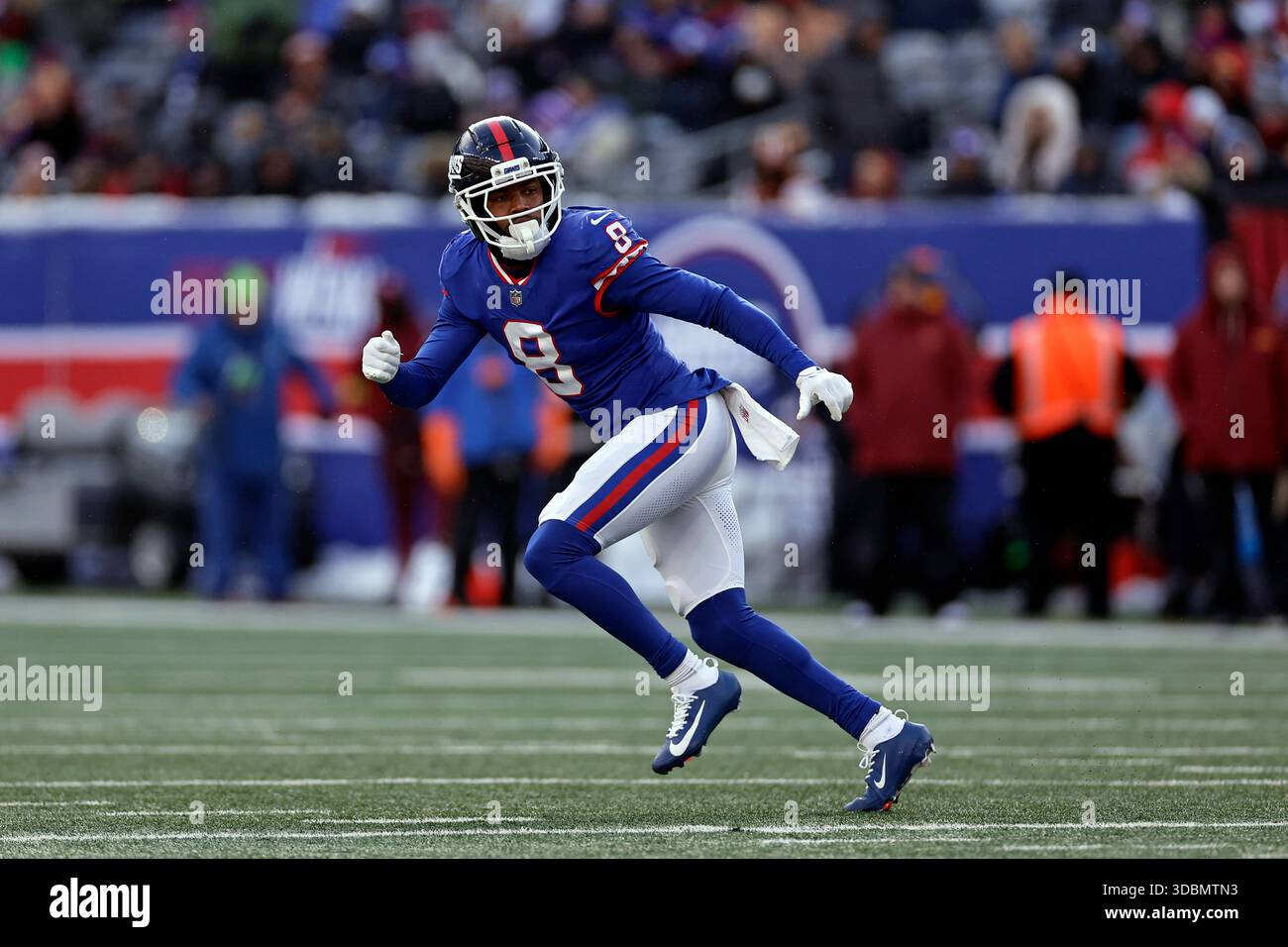 New York Giants safety Jevon Holland (8)defends during an NFL football game against the New York ...