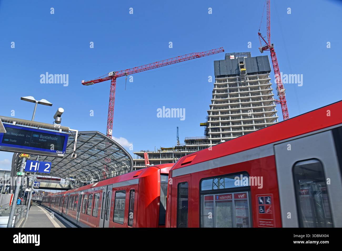 Europe, Germany, Hanseatic City of Hamburg, HafenCity, Elbe, Elbbrücken ...