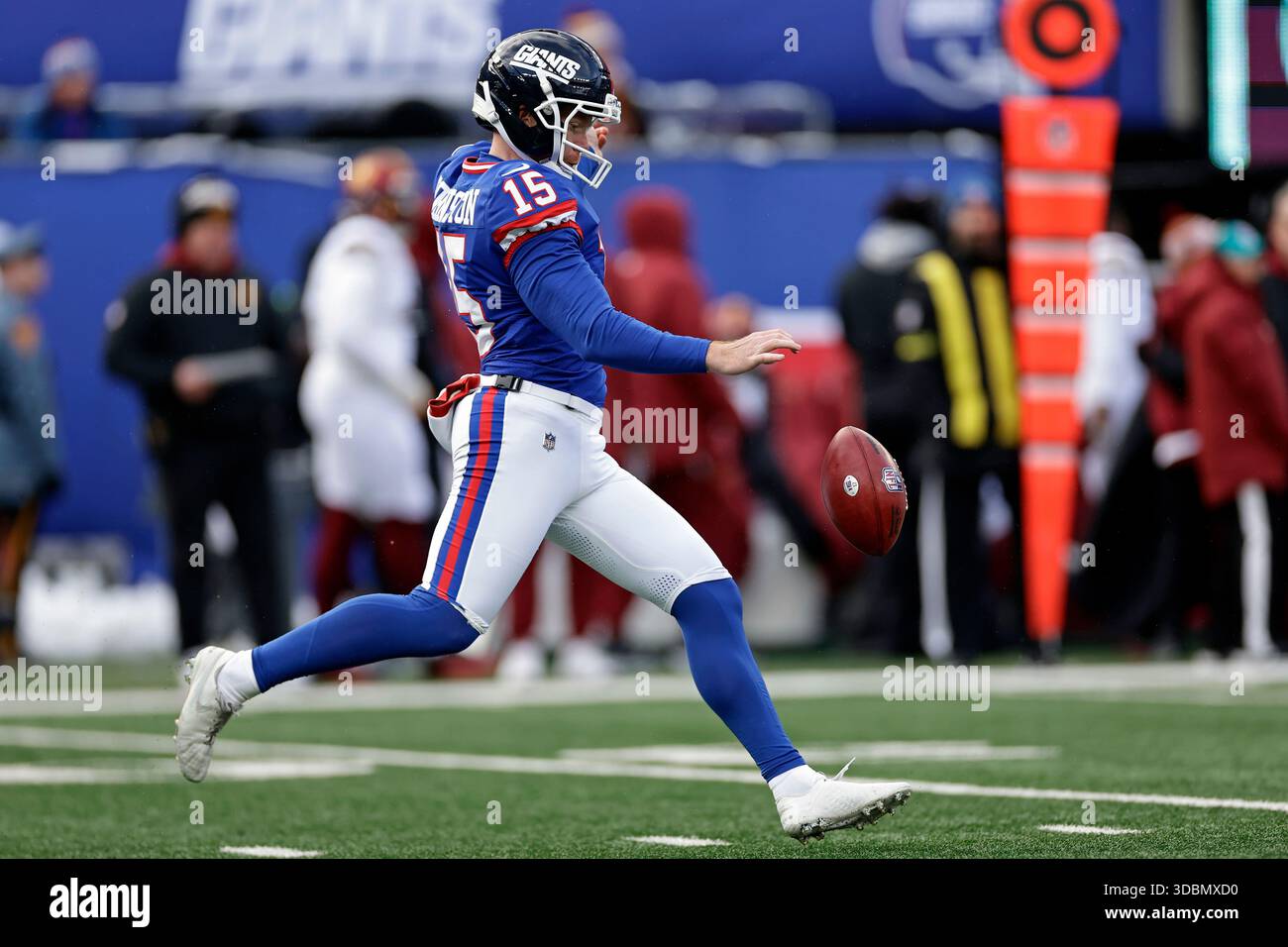 New York Giants punter Cameron Johnston (15) during an NFL football ...