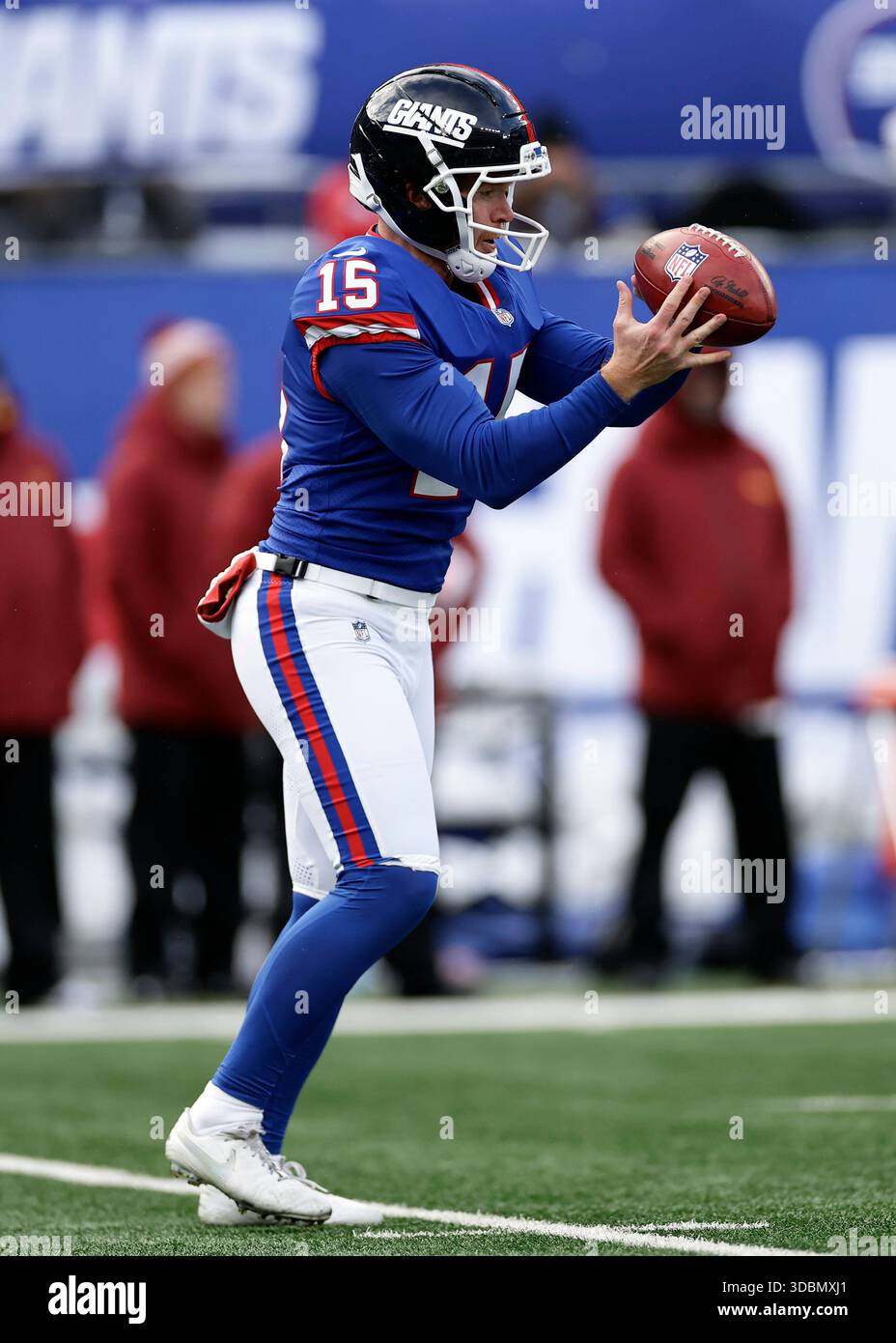New York Giants punter Cameron Johnston (15) during an NFL football ...