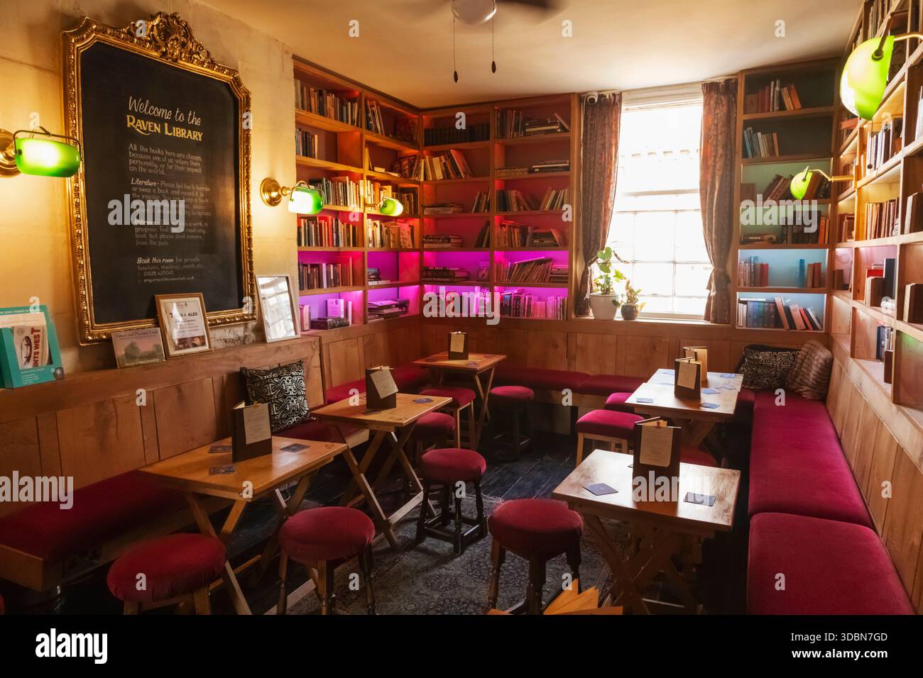The raven library bar hi-res stock photography and images - Alamy