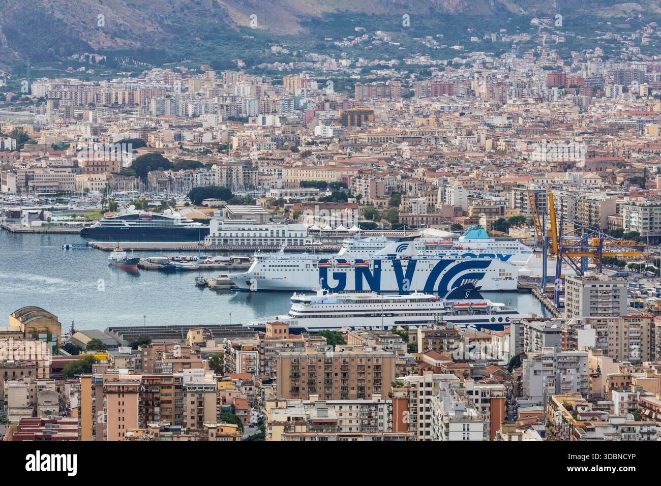 Palermo ferries hi-res stock photography and images - Alamy