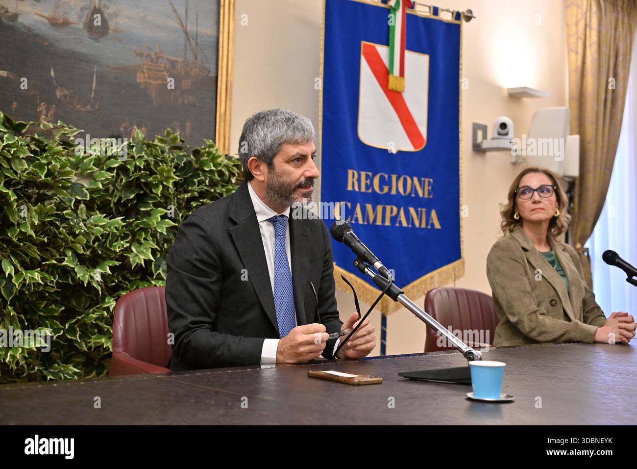 Naples. First press conference of the new President of the Campania ...