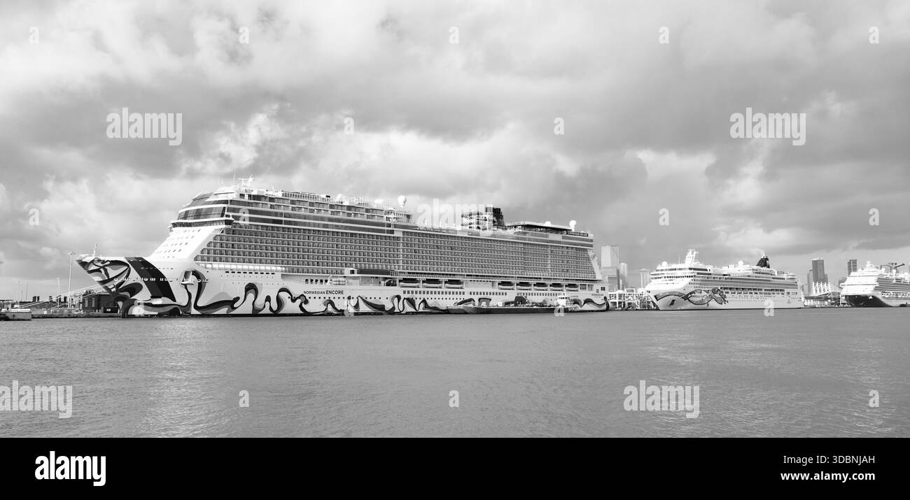 Nclh Black and White Stock Photos & Images - Alamy