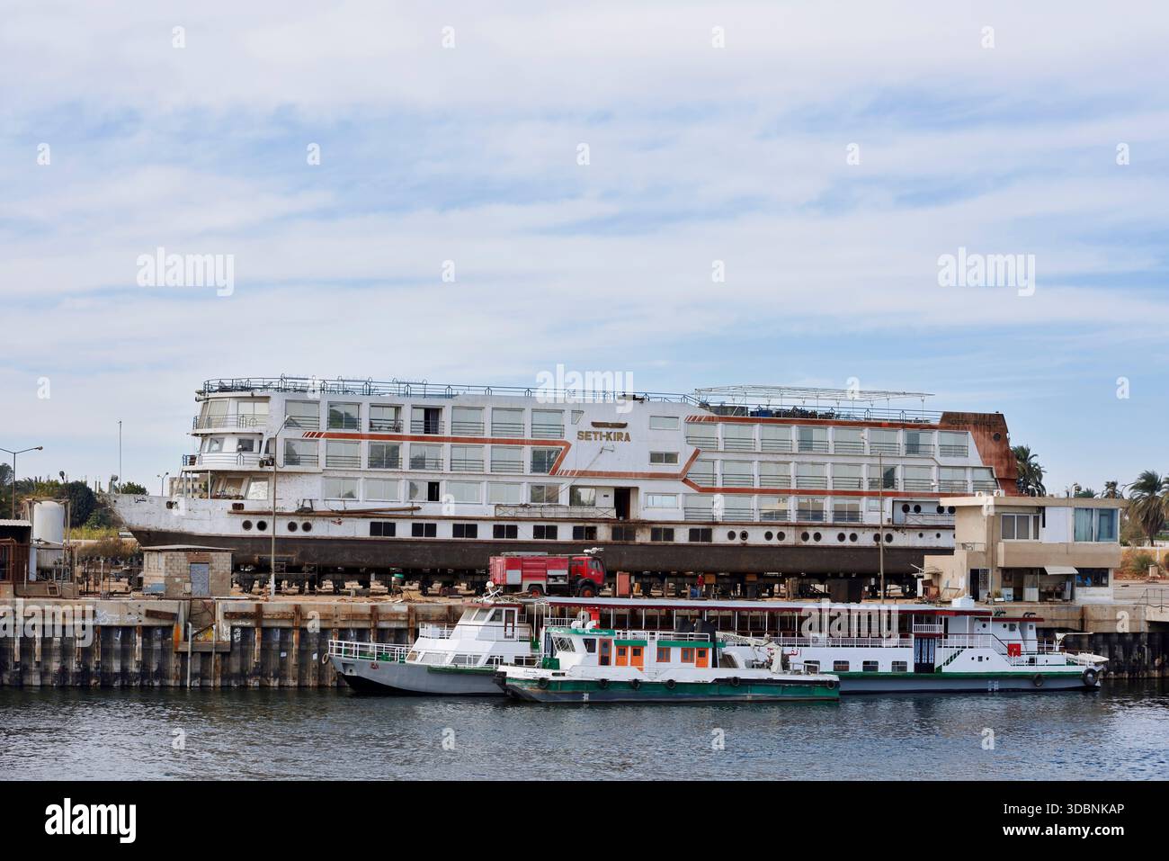 Nile cruise ship at dry dock hi-res stock photography and images - Alamy
