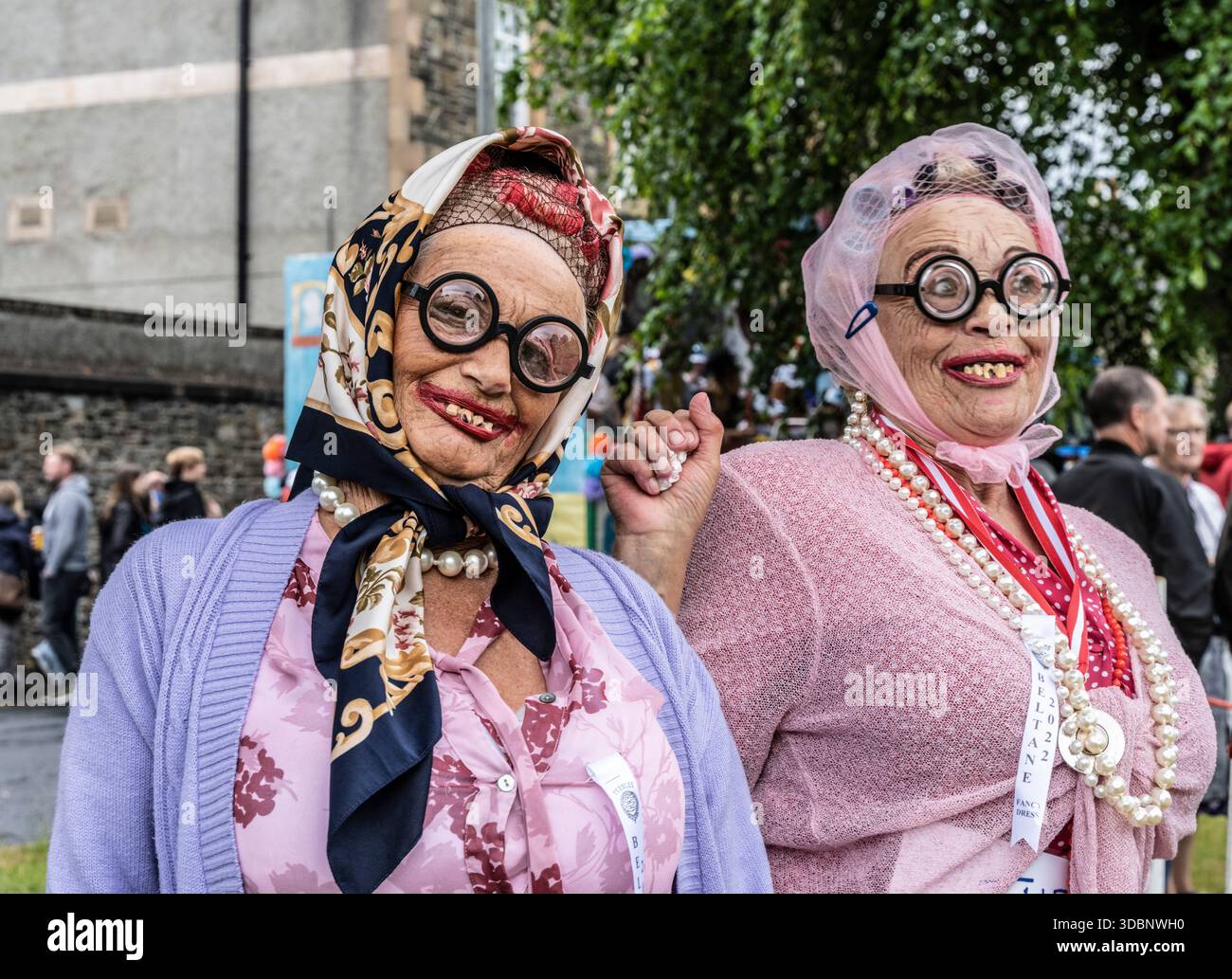 Pearl necklaces hi-res stock photography and images - Alamy