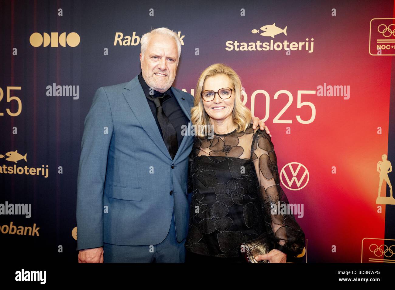 ARNHEM - Sarina Wiegman Dutch top athletes on the red carpet prior to ...