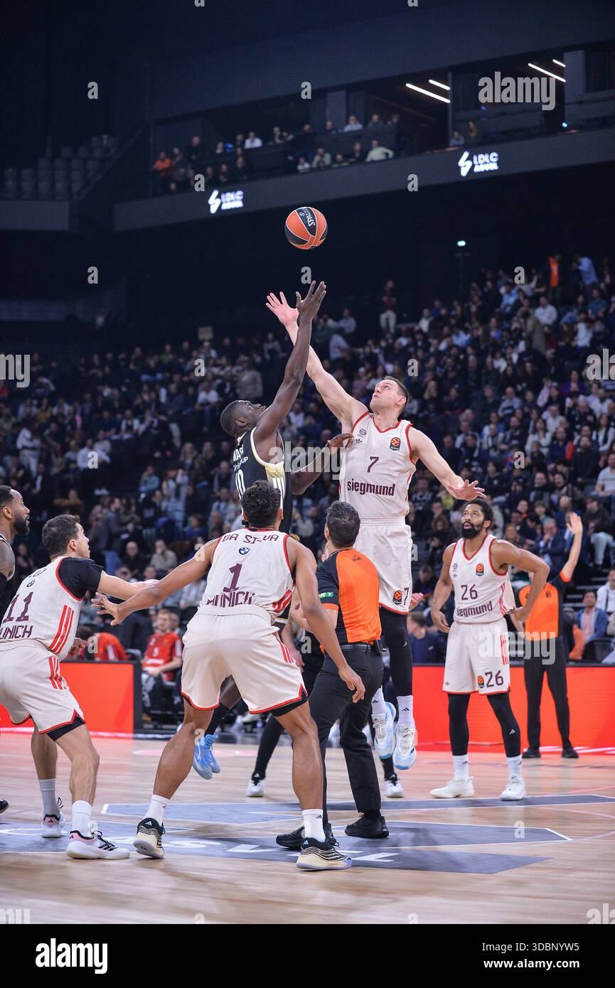 Kickoff during the Turkish Airlines EuroLeague basketball match between ...