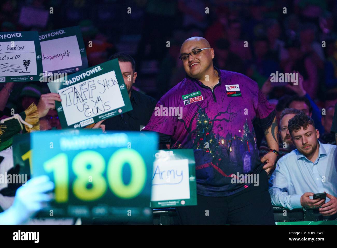 Adam Sevada's walk on during the match between Matt Campbell and Adam ...