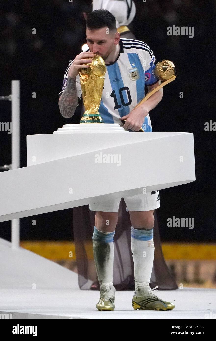 Messi world cup trophy hi-res stock photography and images - Alamy