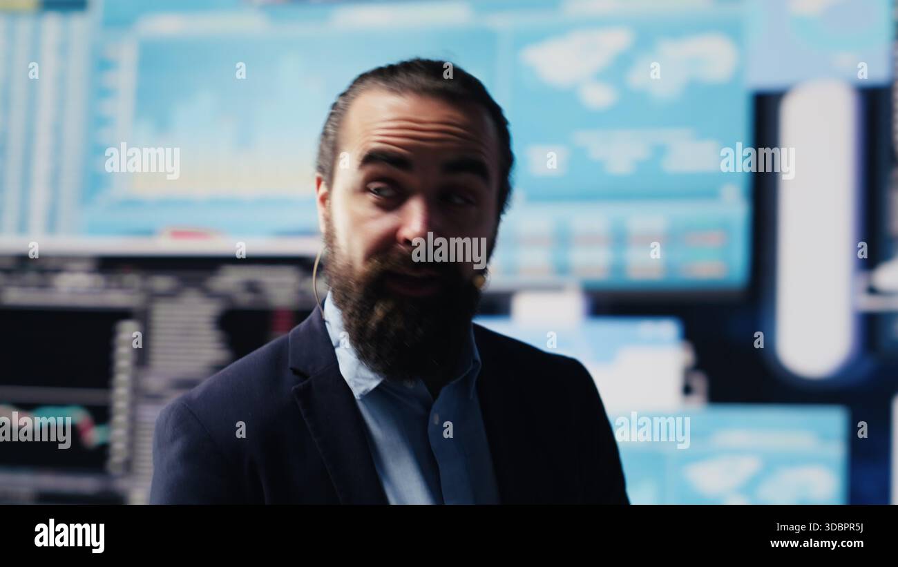 Professional businessman delivers inspiring business pitch on stage ...