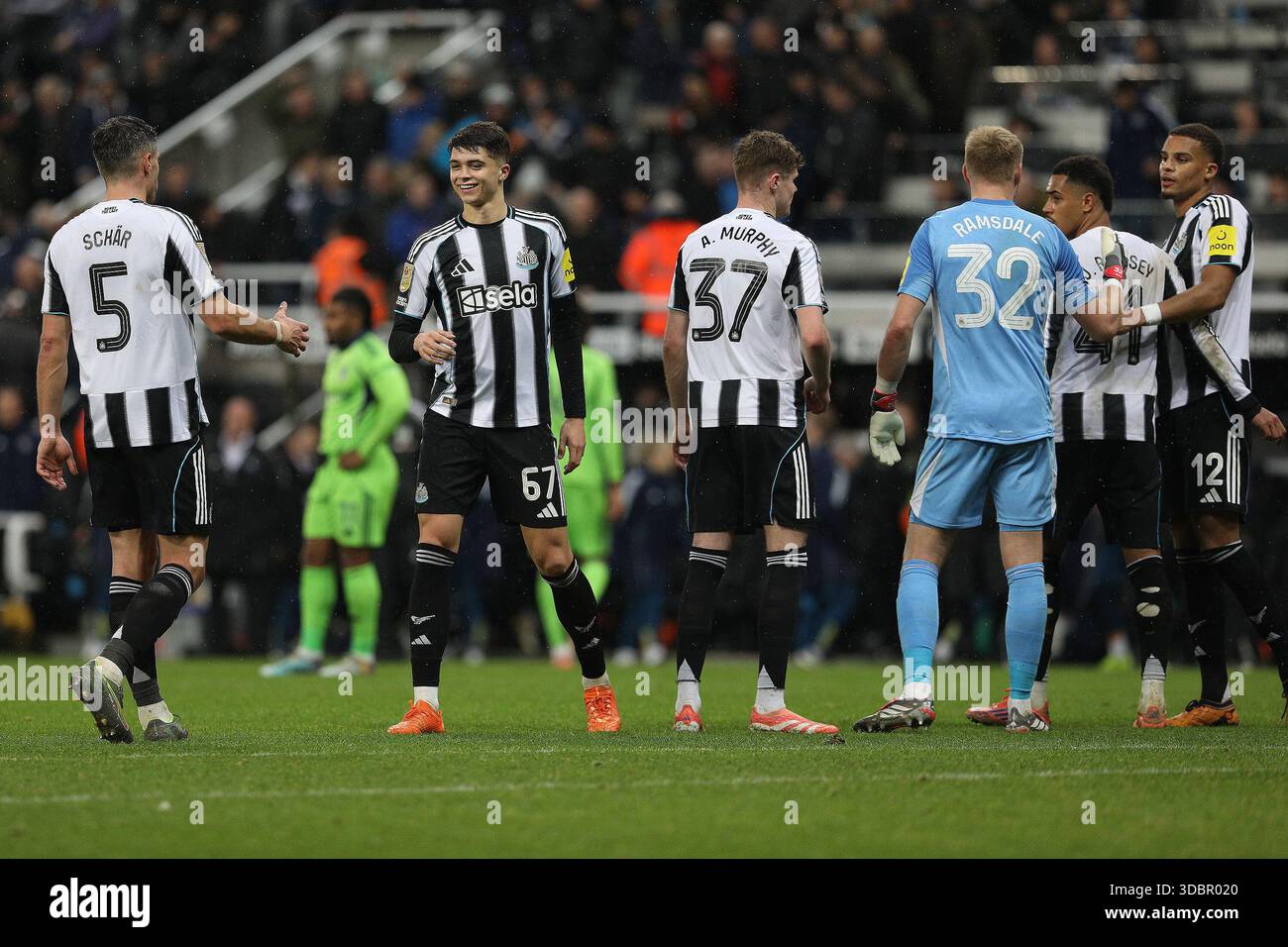 Fulham celebrate 2025 hi-res stock photography and images - Alamy