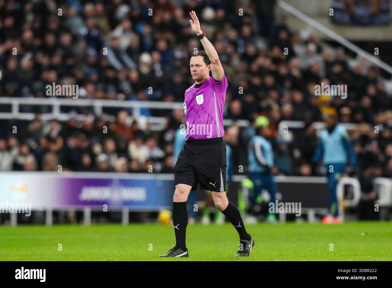 Referee Darren England during the Newcastle United v Fulham, Carabao ...