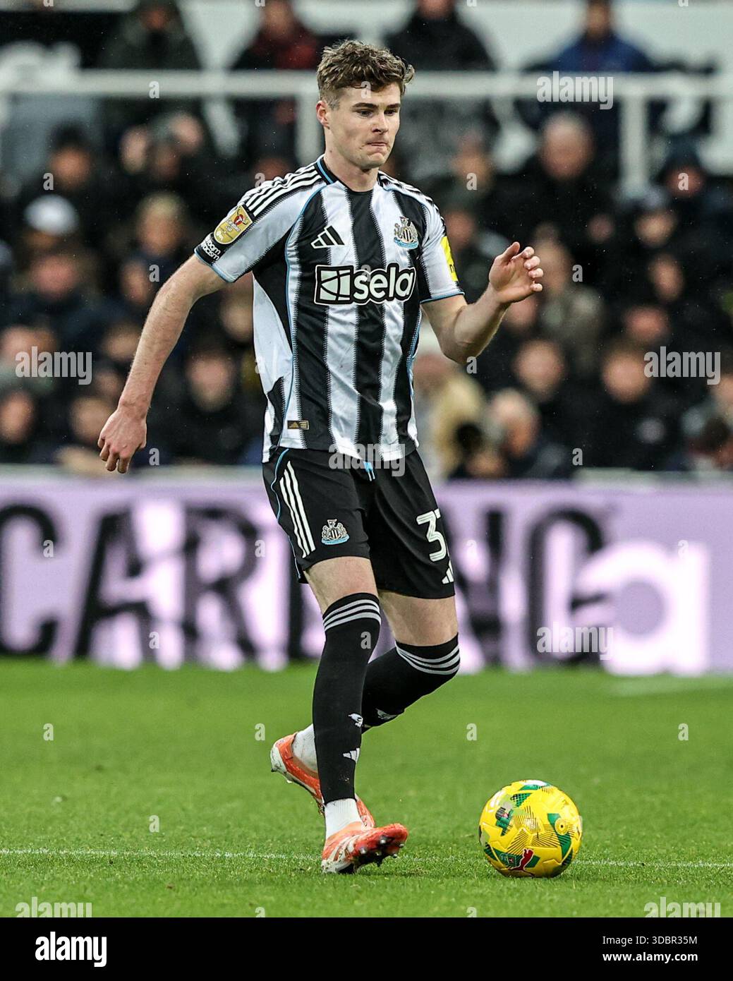 Alex Murphy of Newcastle United during the Carabao Cup Quarter Final ...