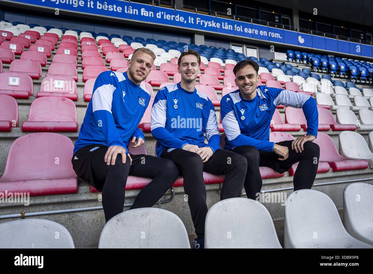 HEERENVEEN , 15-12-2025 , Abe Lenstra stadium , season 2025 / 2026 ...